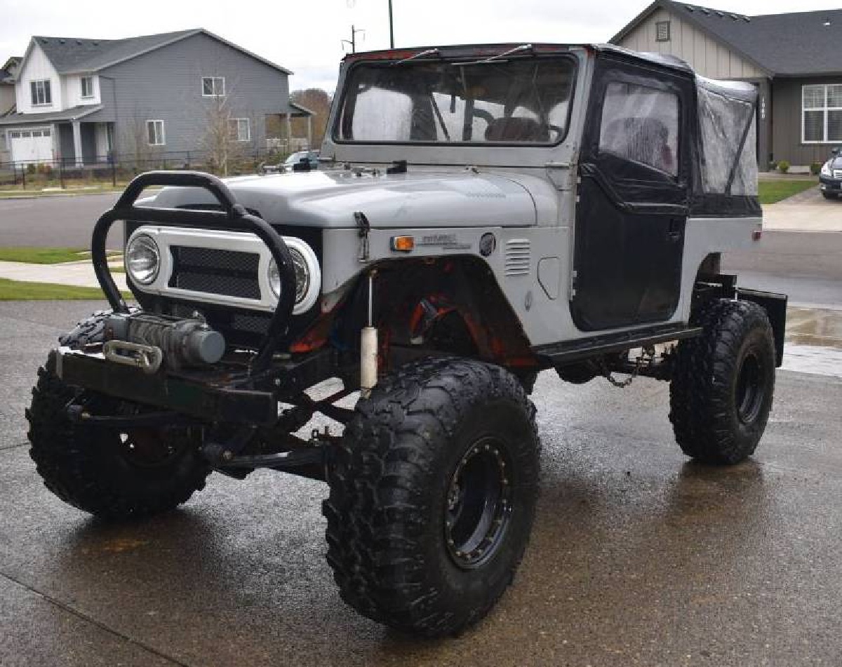 1973 Toyota Land Cruiser FJ40 on 36" Iroks - BuiltRigs