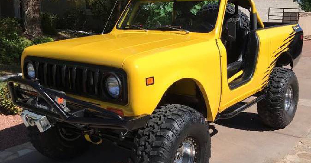 International Harvester - BuiltRigs