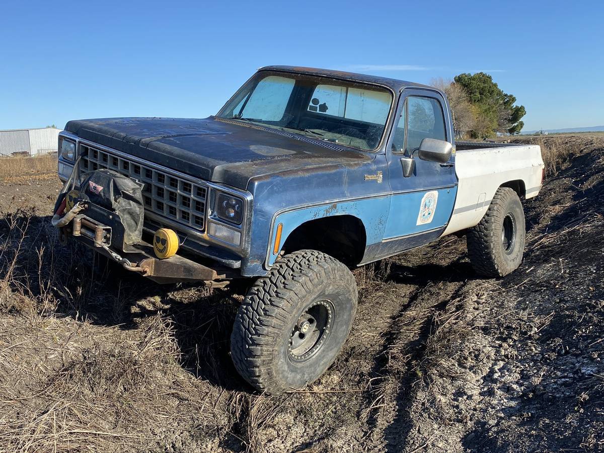 1980 Chevrolet K20, BBC, SM465, 8274, 40" MTRs - BuiltRigs
