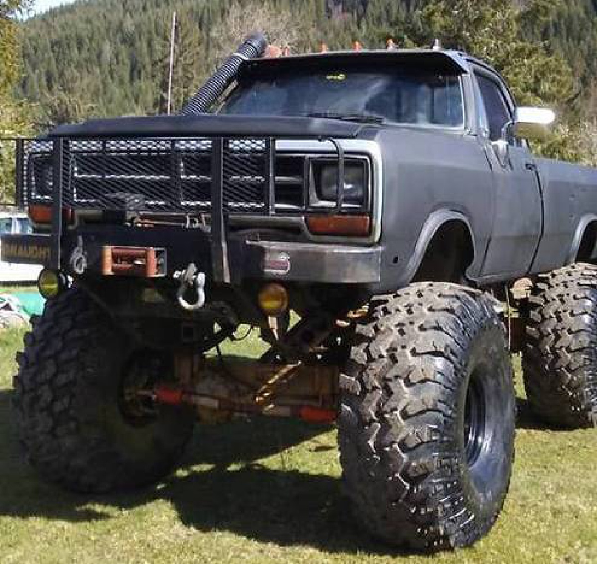 1990 Dodge Ram Pickup, 49s, Cummins Diesel - BuiltRigs