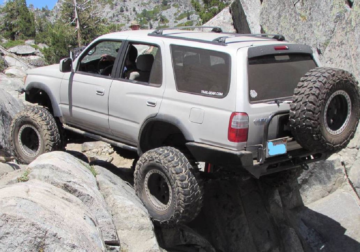 2000 Toyota 4Runner, SAS, dual cases, built axles - BuiltRigs