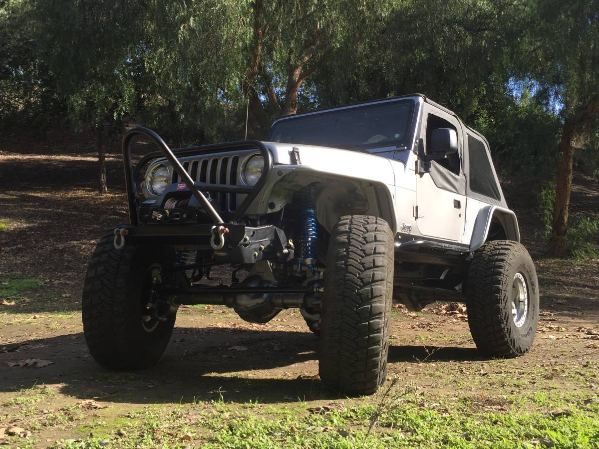Jeep Wrangler Rock Crawler