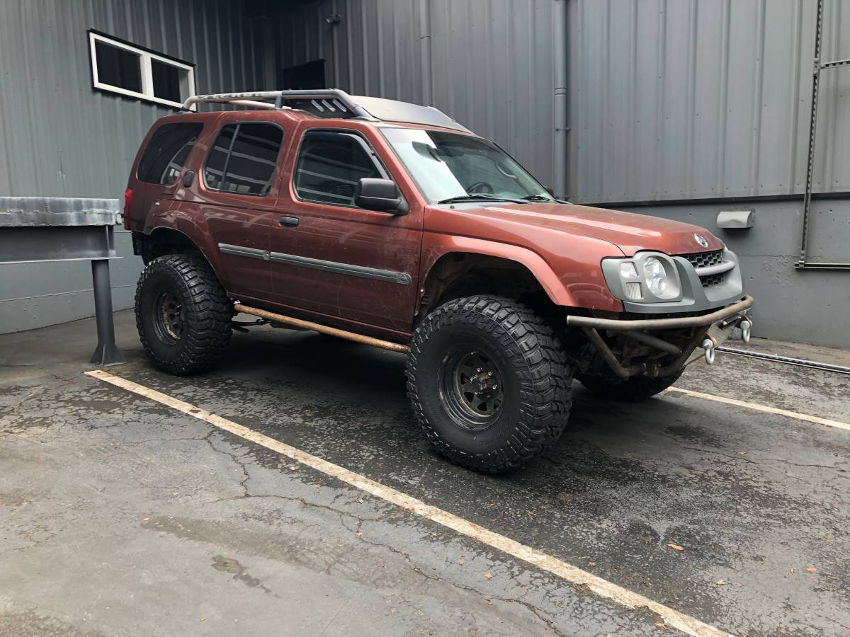 2003 Nissan Xterra, 35s, supercharger, M8000, SAS (not installed ...