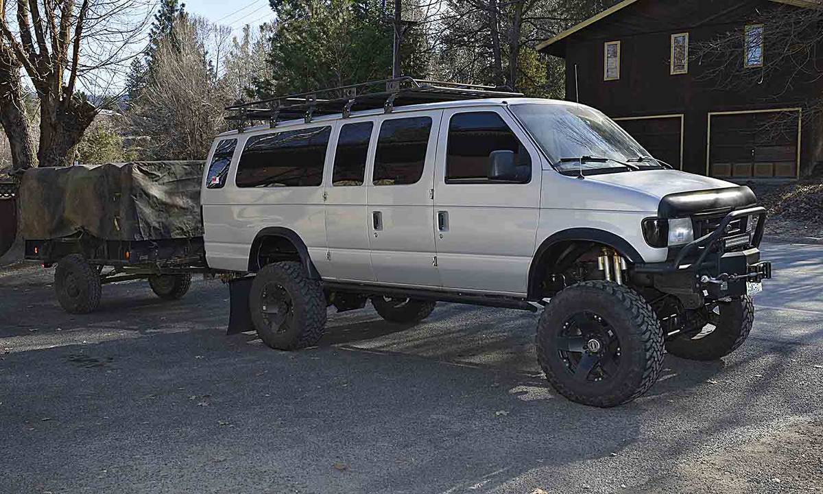 2005 Ford E-350 Van, Diesel, 4x4, 38" Tires - BuiltRigs