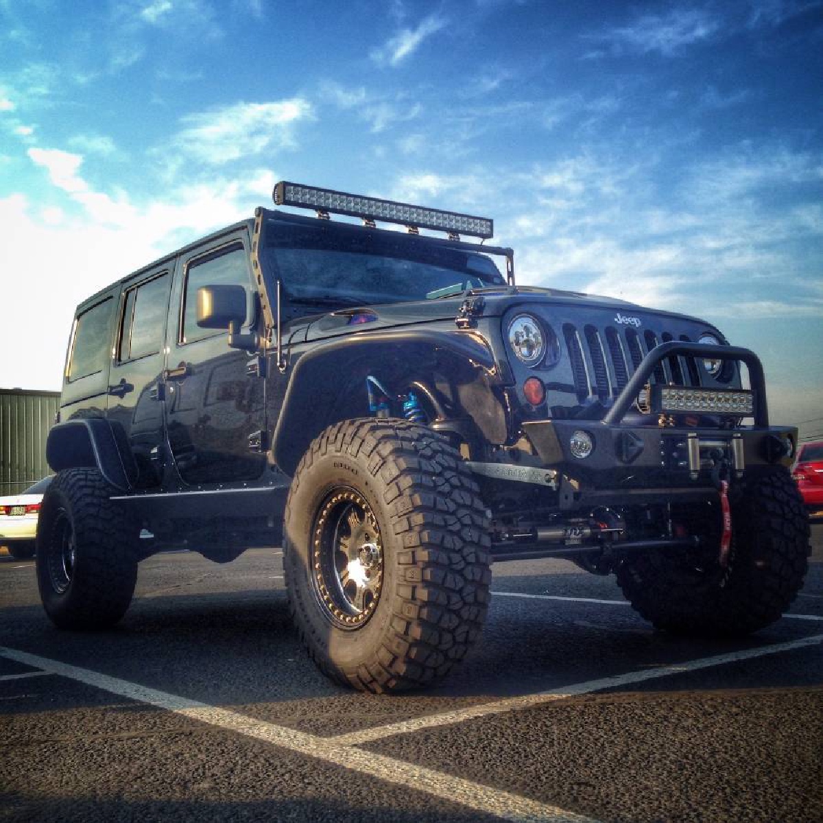 2013 Custom Jeep Rubicon Unlimited with HEMI Swap - BuiltRigs